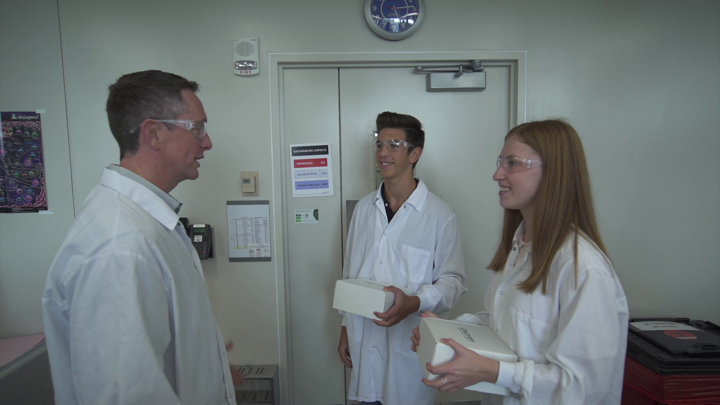 Using the Scientific Method (Spanish Version) | Chapter 4 | Discovery ...